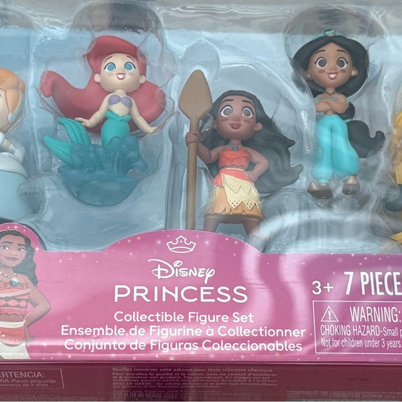 Disney | Toys | Disney Princess 7piece Figure Set Red Blue Green | Poshmark
